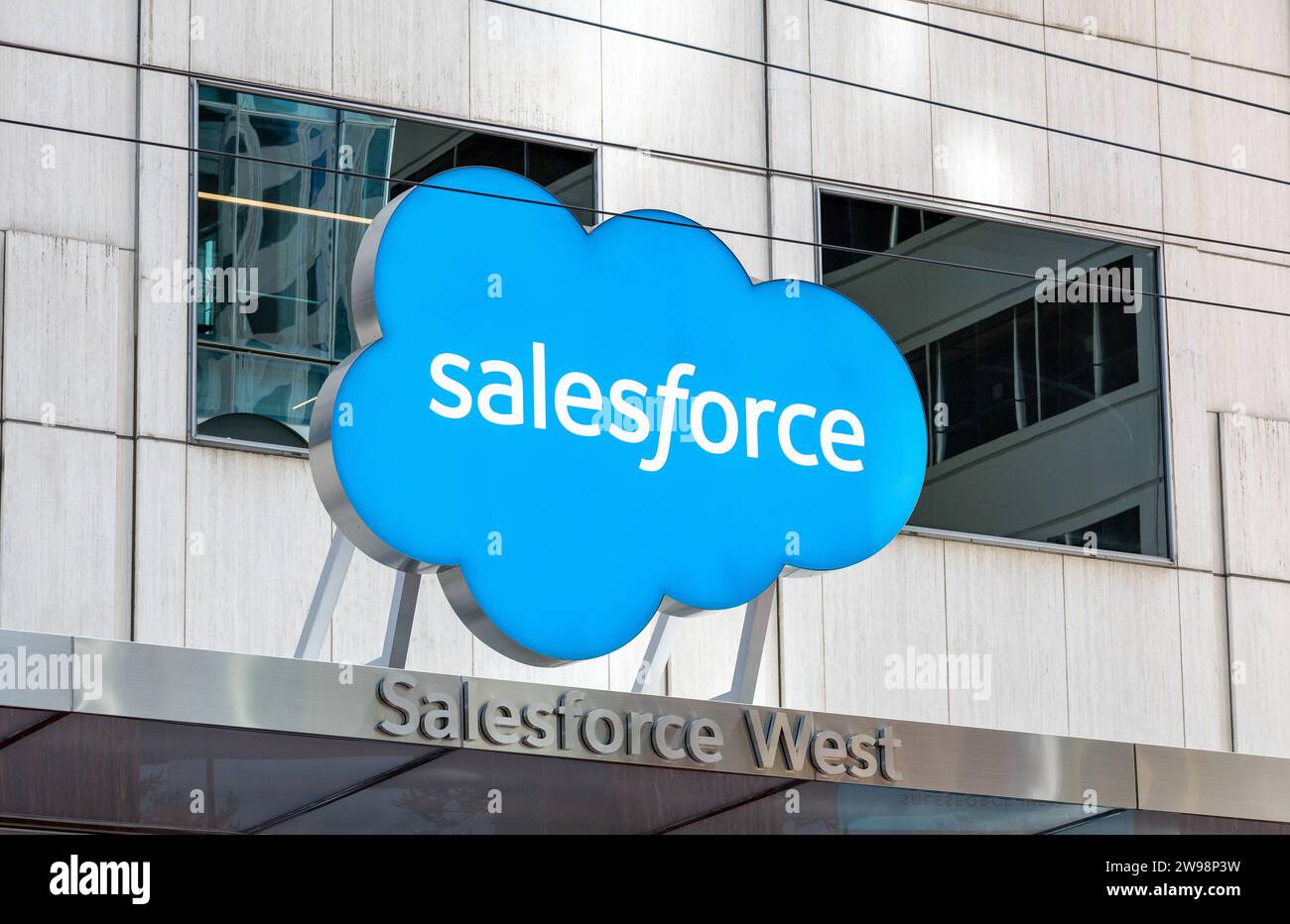 Salesforce west building hi-res stock photography and images - Alamy