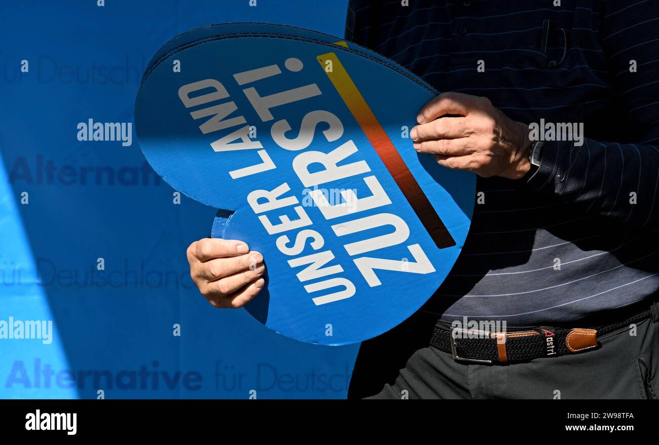 Buehnenaufbau, AfD-Wahlkampfveranstaltung, aufgenommen in Muenchen ...