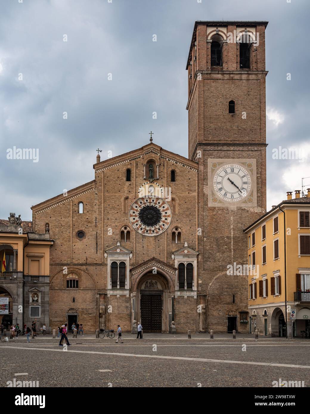 Lodi Cathedral and Vittoria square, considered one of the most ...