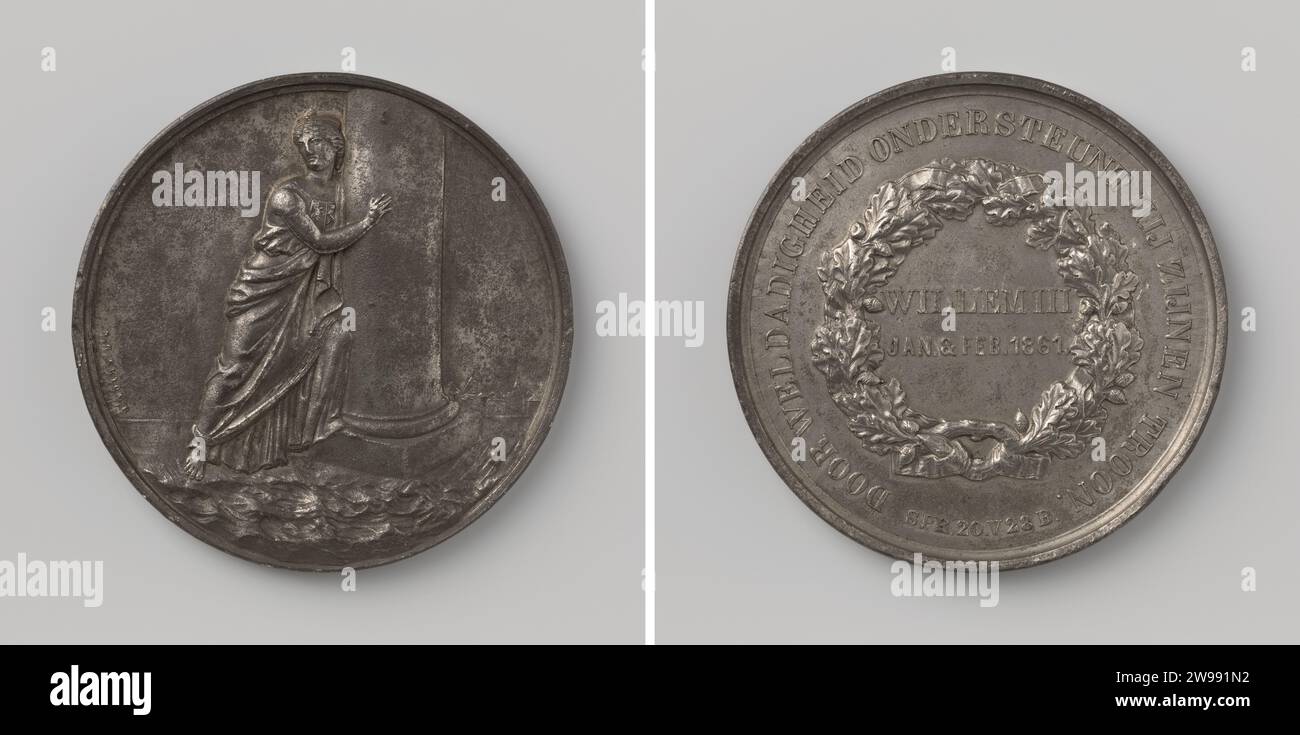 Chest lead hi-res stock photography and images - Alamy