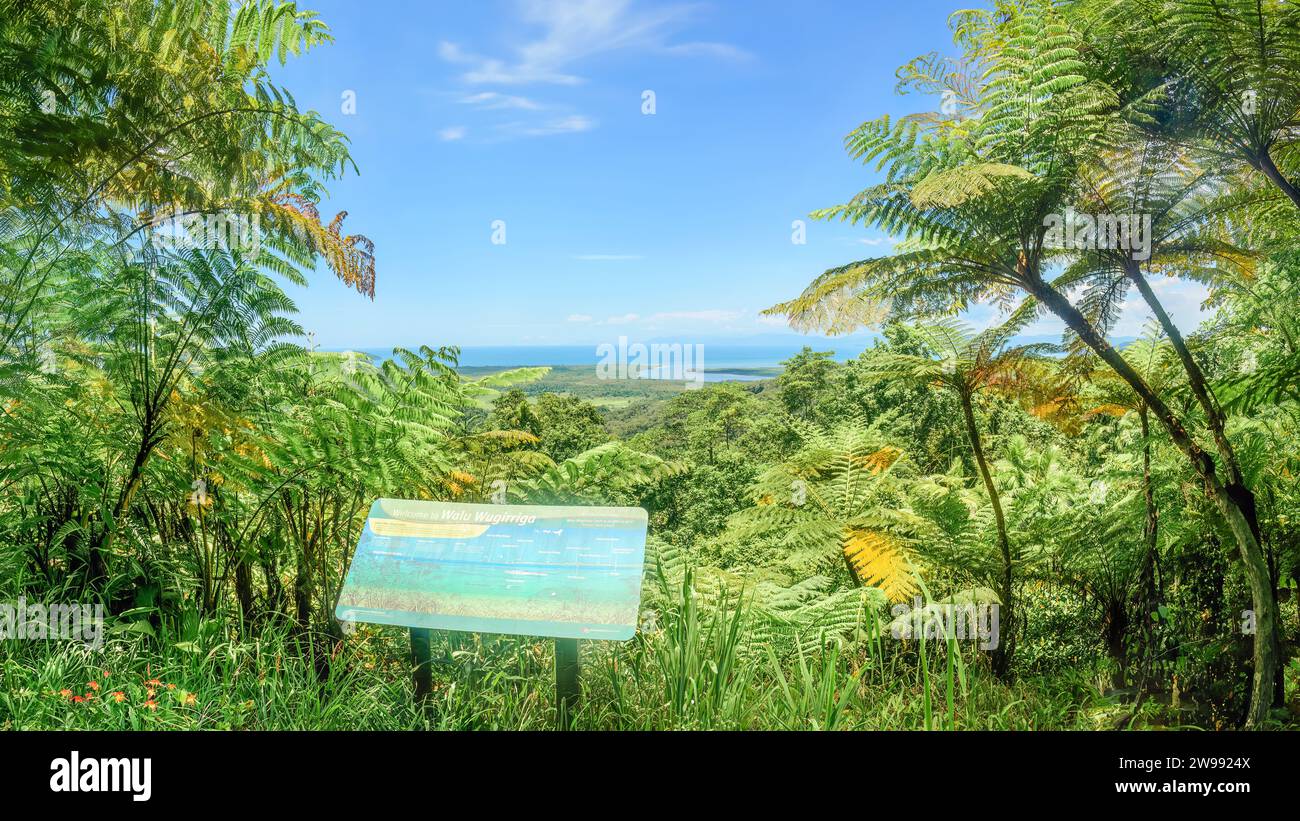 Great barrier reef national park hi-res stock photography and images ...