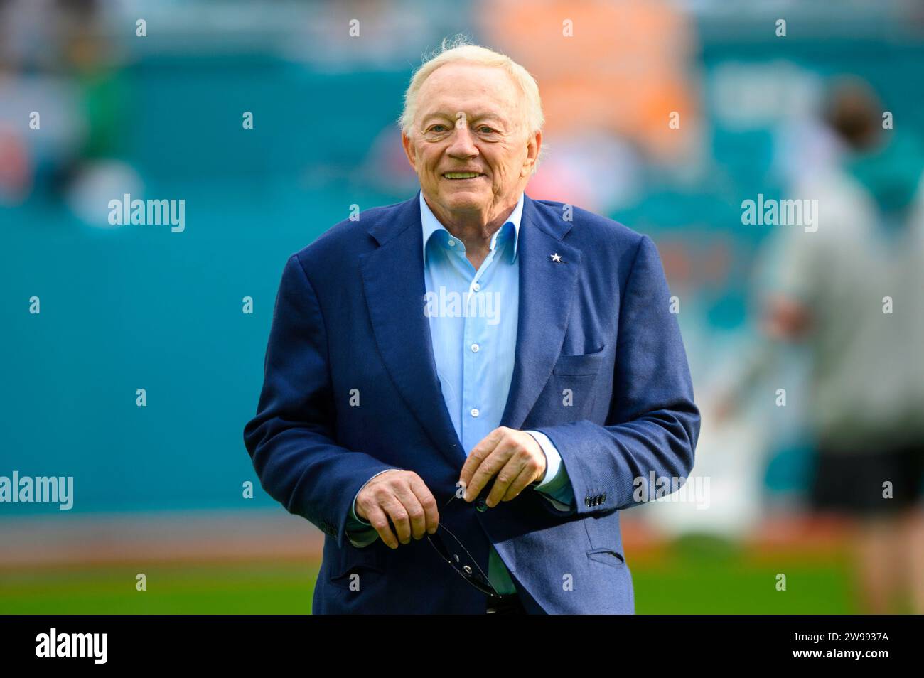 Dallas Cowboys owner Jerry Jones walks on the field before an NFL ...