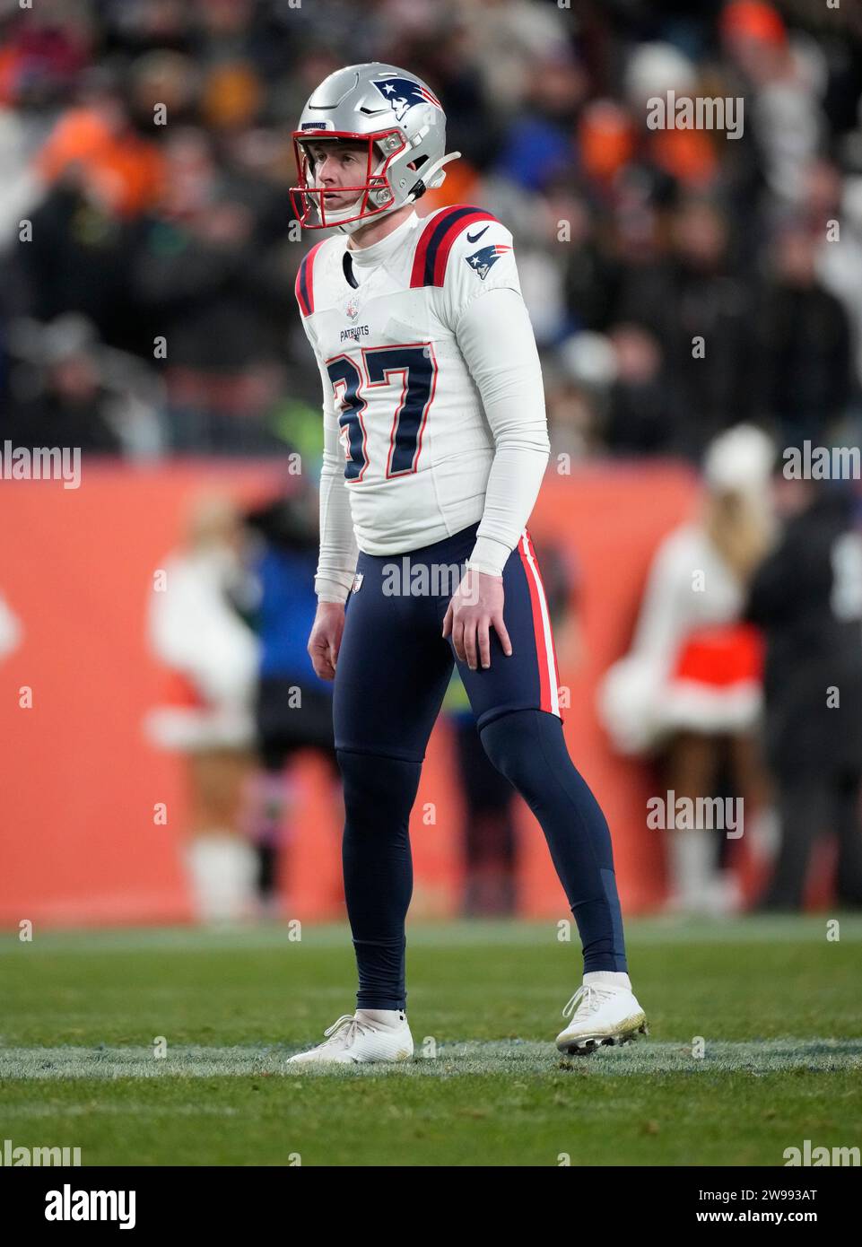 New England Patriots place kicker Chad Ryland (37) in the second half ...