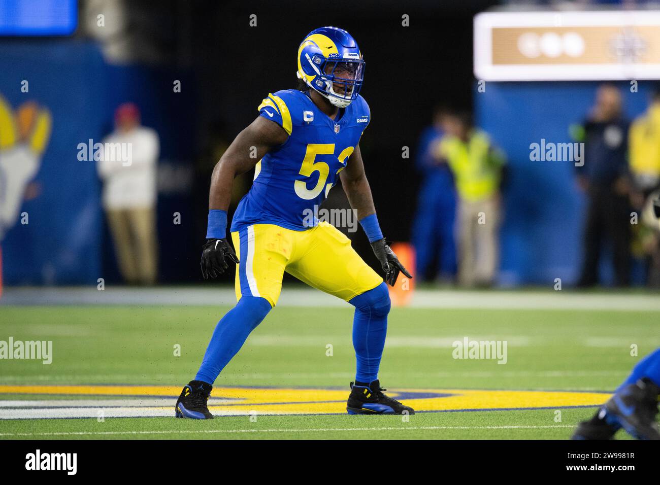 Los Angeles Rams linebacker Ernest Jones (53) takes his stance during ...