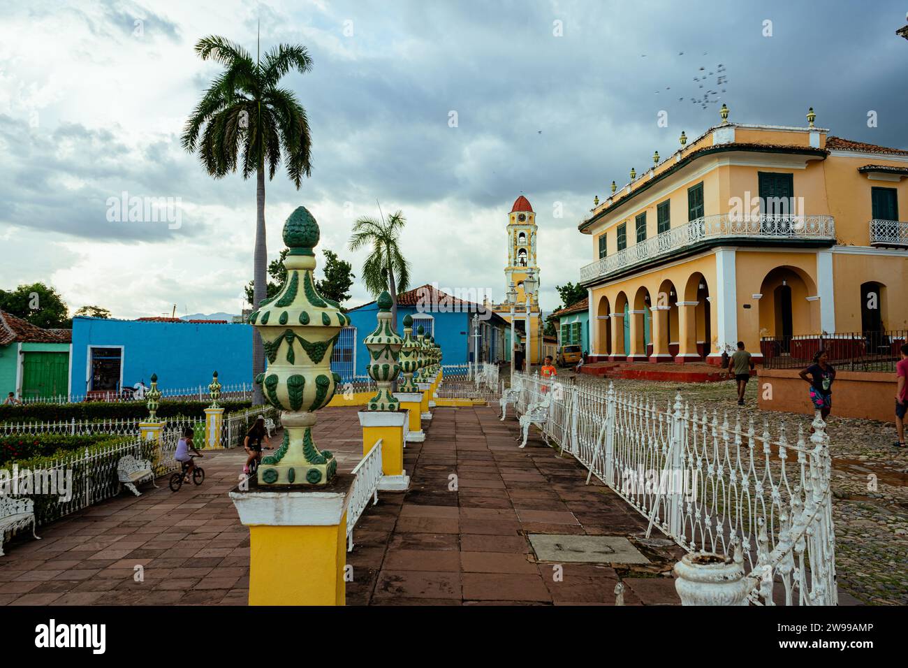 Trinidad shops hi-res stock photography and images - Alamy