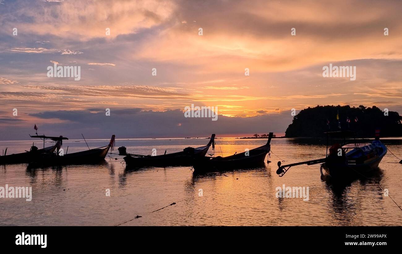 This stunning image captures the beautiful view of a sunset on the ...