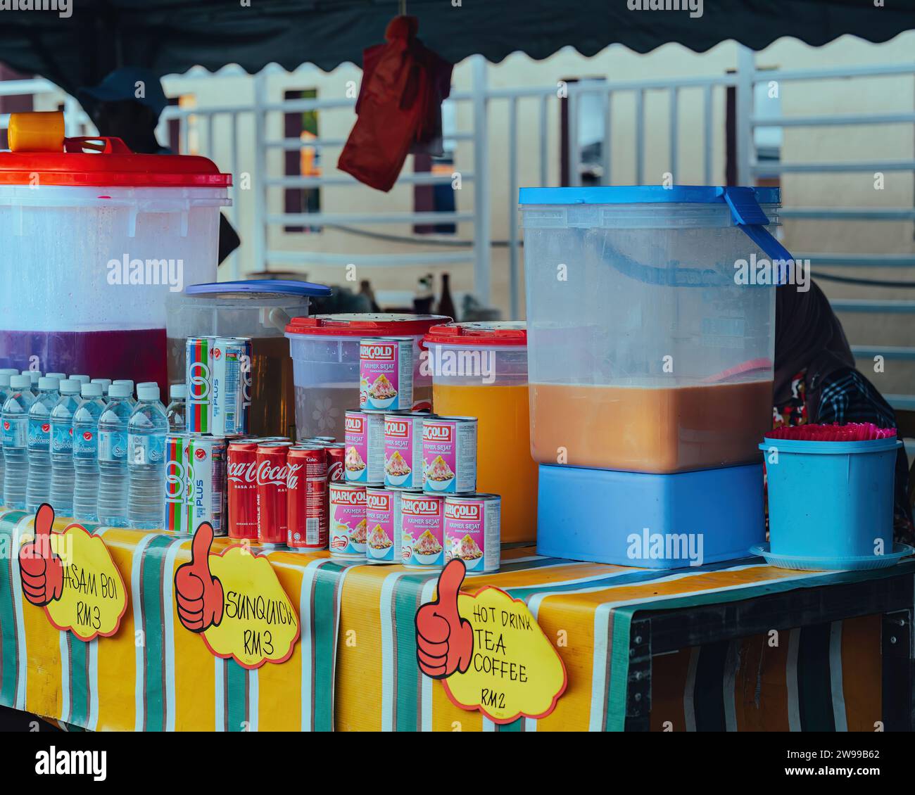 Kuala lumpur street fare hi-res stock photography and images - Alamy