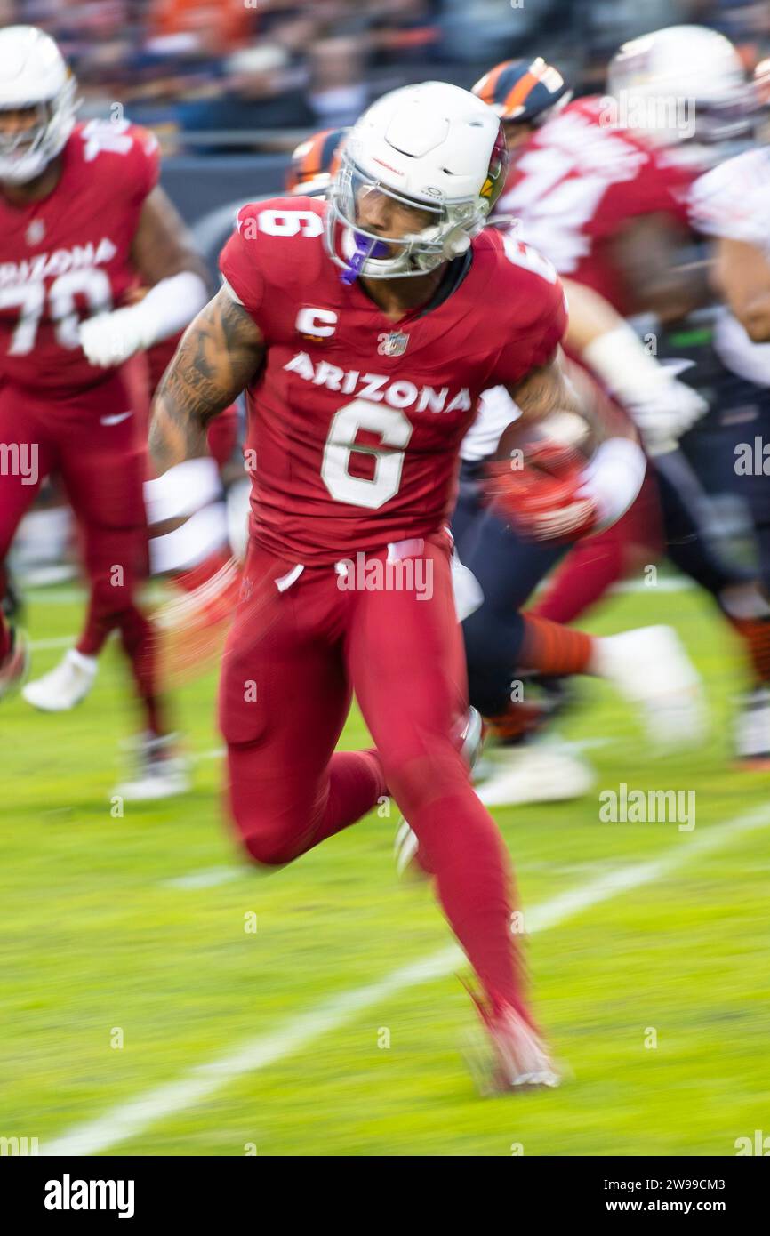 Chicago, IL, USA. 24th Dec, 2023. Arizona Cardinals #6 James Conner ...