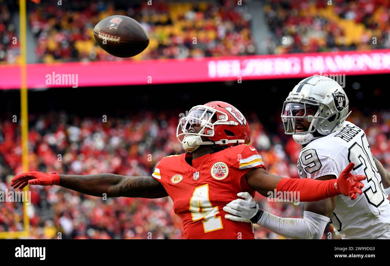 Nate hobbs hi-res stock photography and images - Alamy