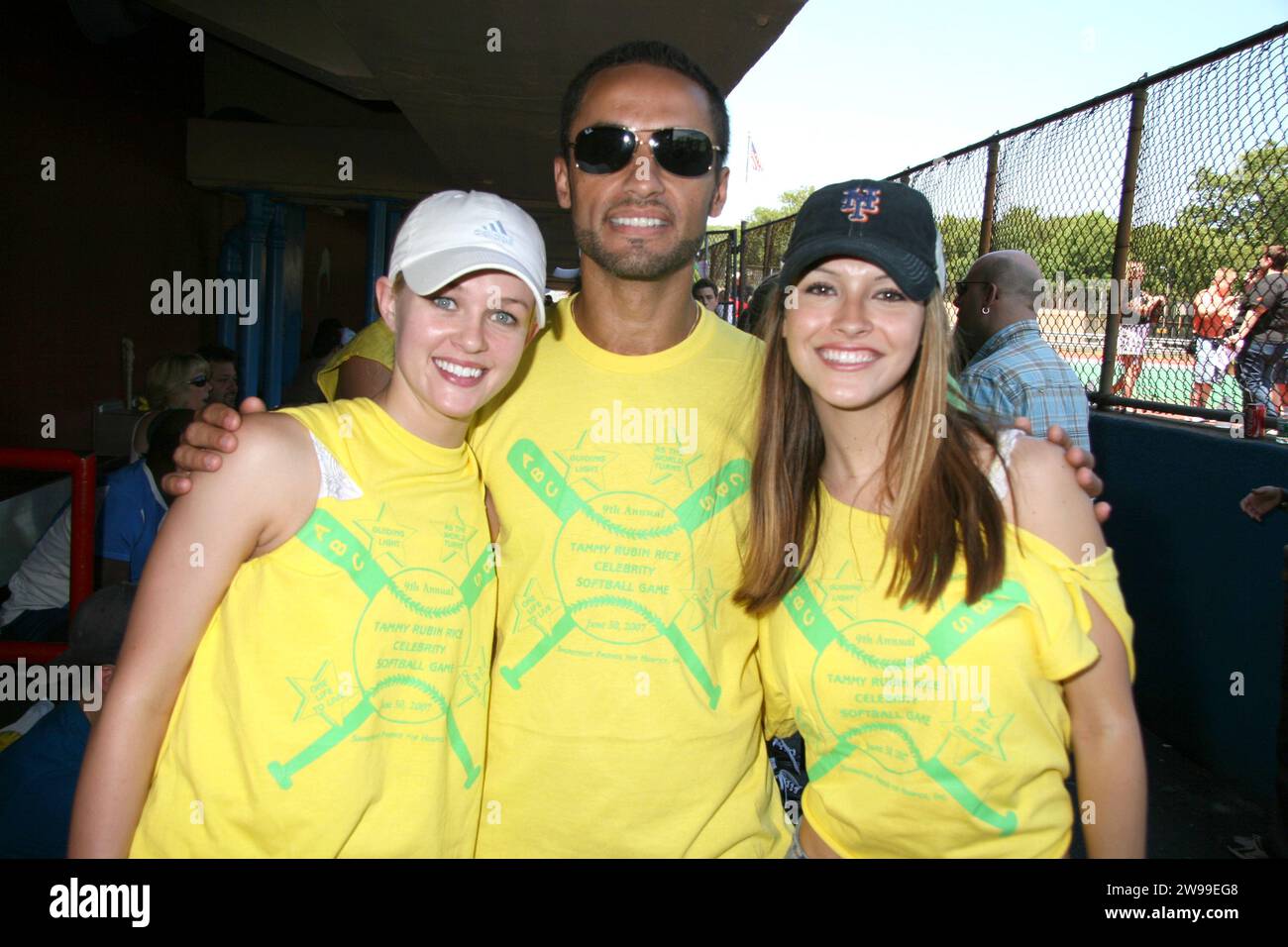 Midwood field hi-res stock photography and images - Alamy