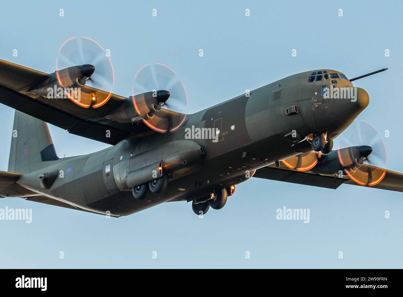 Raf c130 hercules hi-res stock photography and images - Alamy