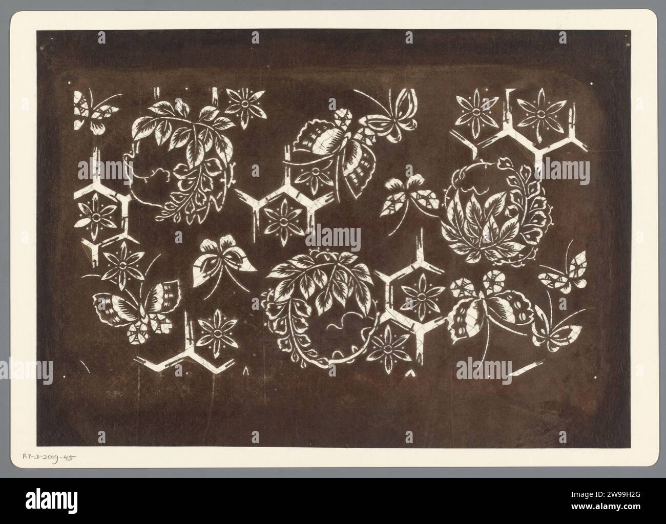 Template with butterflies and blues, Anonymous, 1800 - 1909 Japanese ...