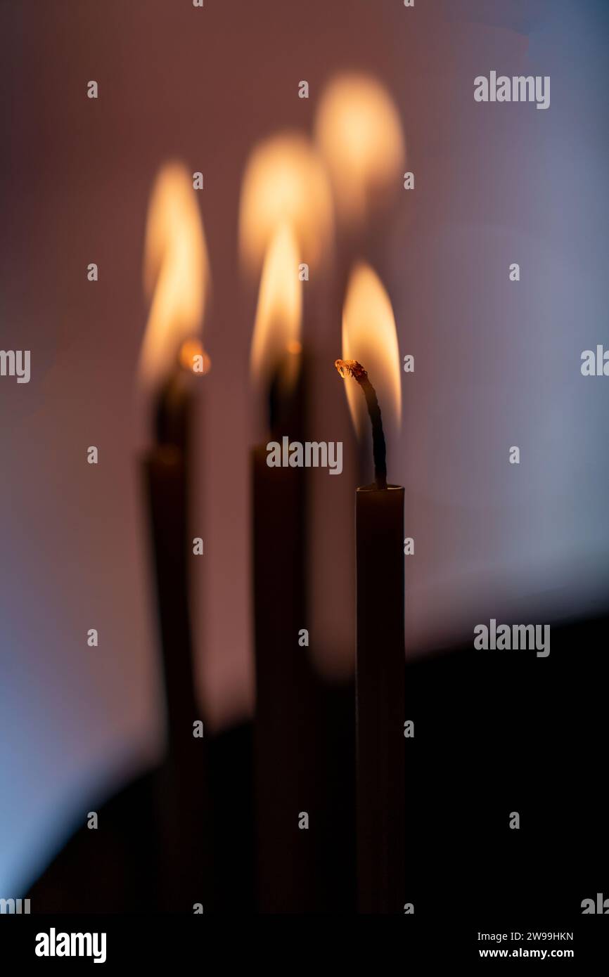 Flickering black background hi-res stock photography and images - Alamy