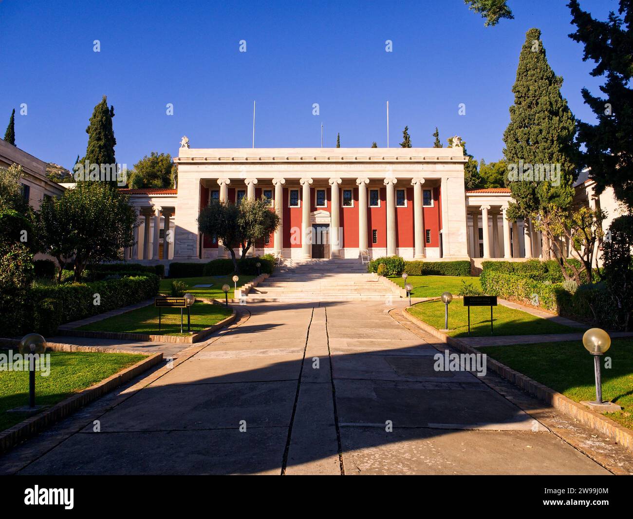 History and genealogy library hi-res stock photography and images - Alamy