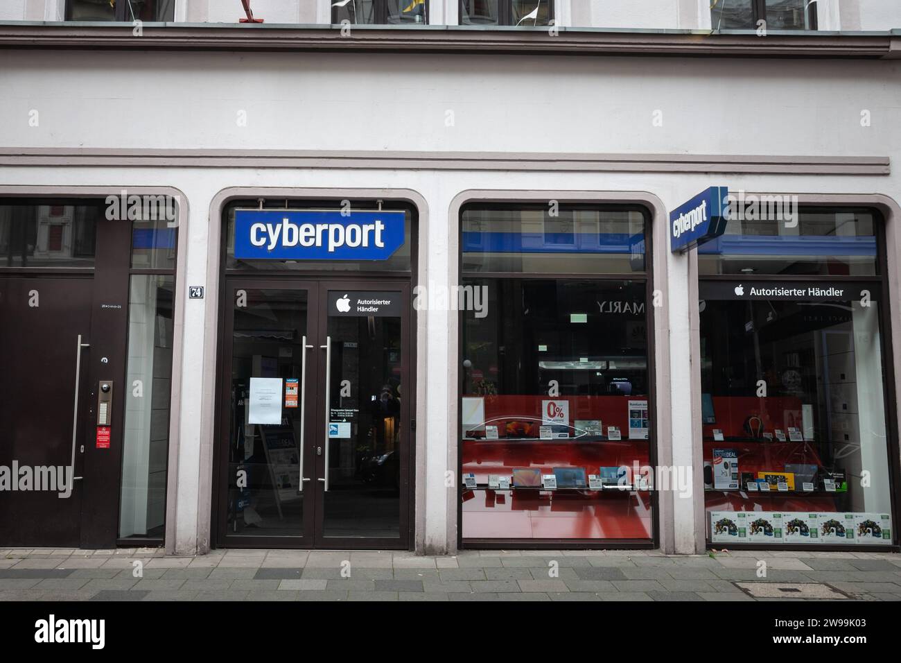 Cyberport logo hi-res stock photography and images - Alamy