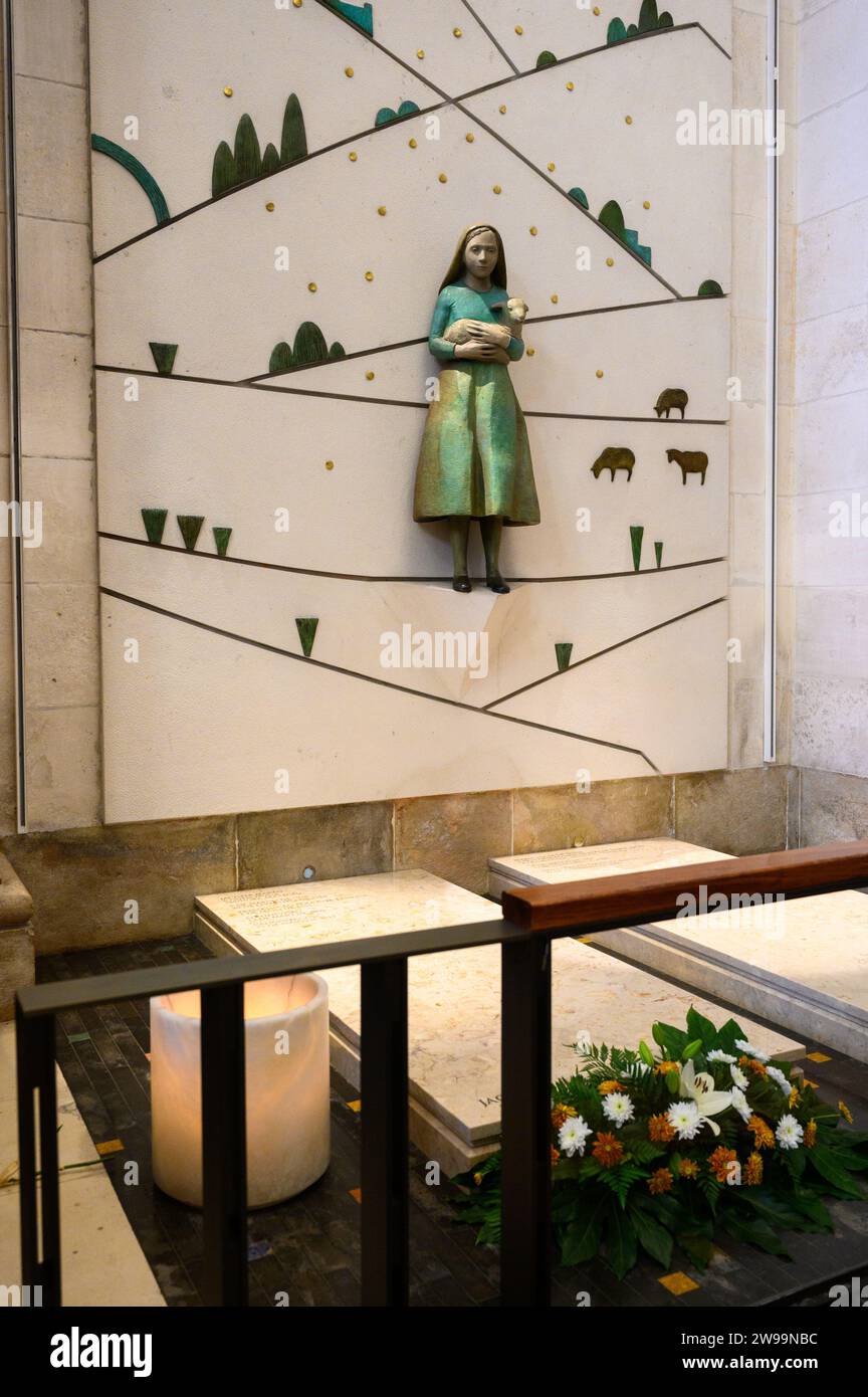 Jacinta de jesus marto hi-res stock photography and images - Alamy