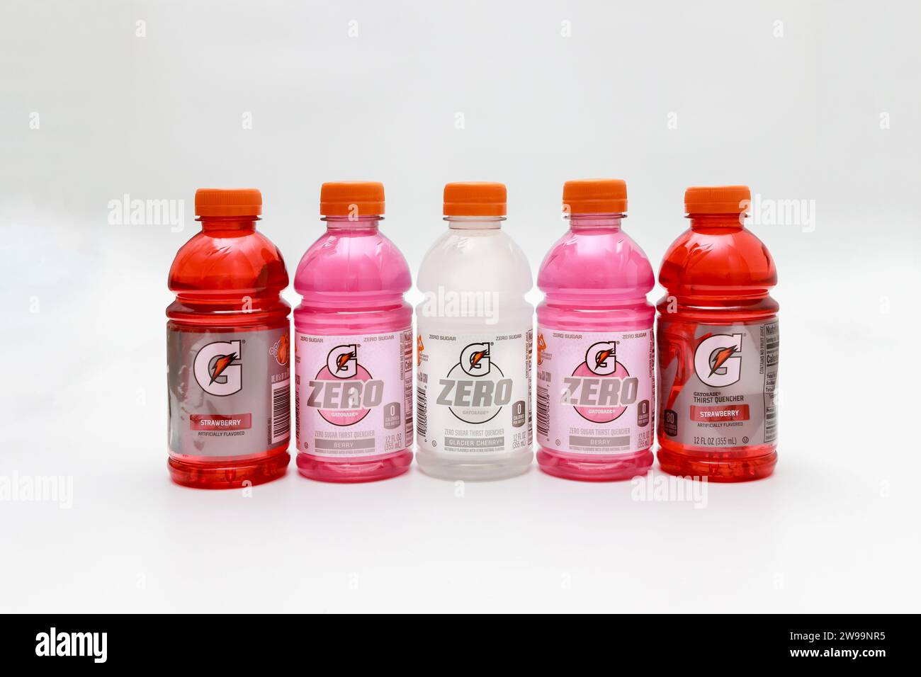 The cool sports drink from Gatorade hydrates you with electrolytes ...