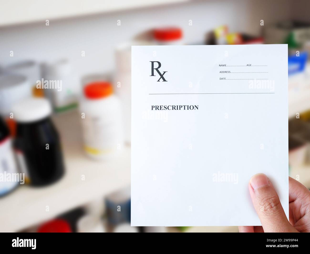Reading prescription medicine paper hi-res stock photography and images ...