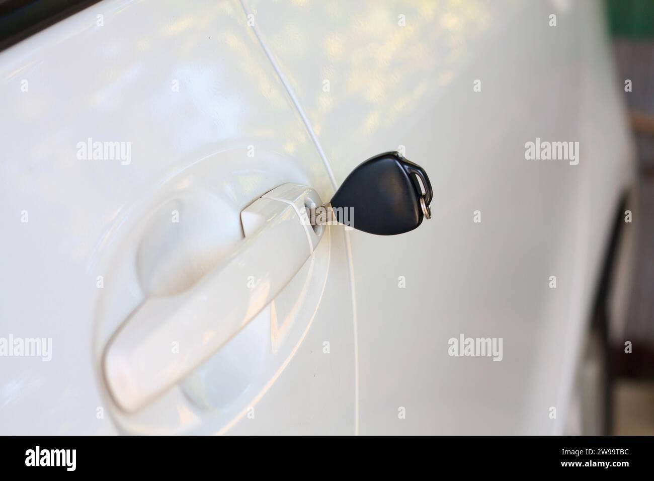 Car keys left in the car door Stock Photo - Alamy