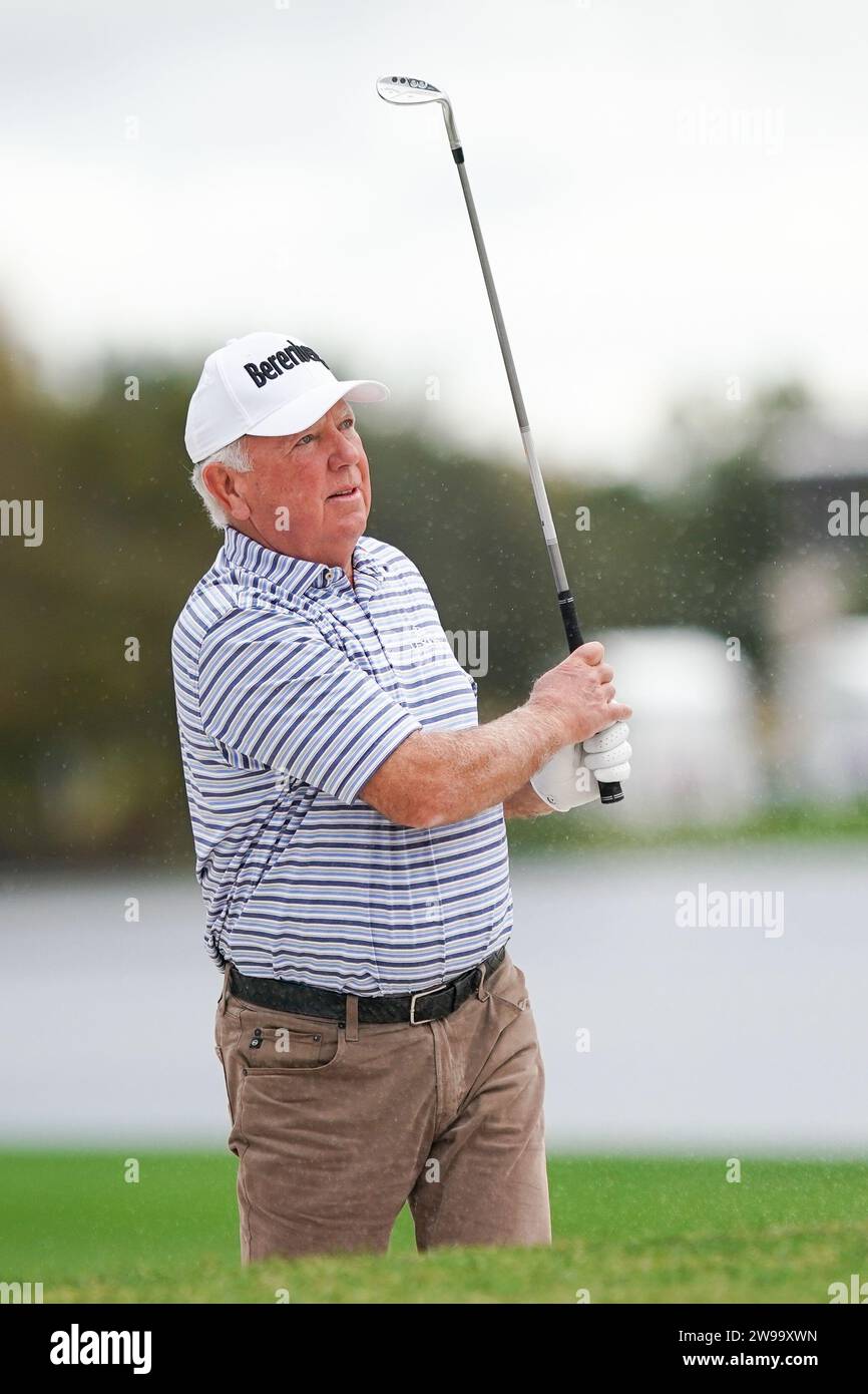 Orlando, Florida, USA. 17th Dec, 2023. Mark O'Meara hits out of a ...