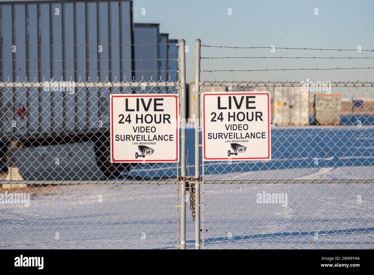 Crime security fence hi-res stock photography and images - Alamy