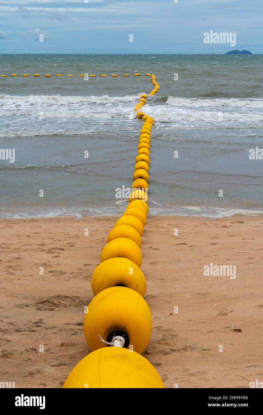 Thailand beaches and sea based activities Stock Photo - Alamy