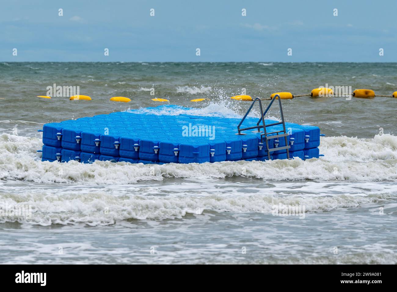 Thailand beaches and sea based activities Stock Photo - Alamy