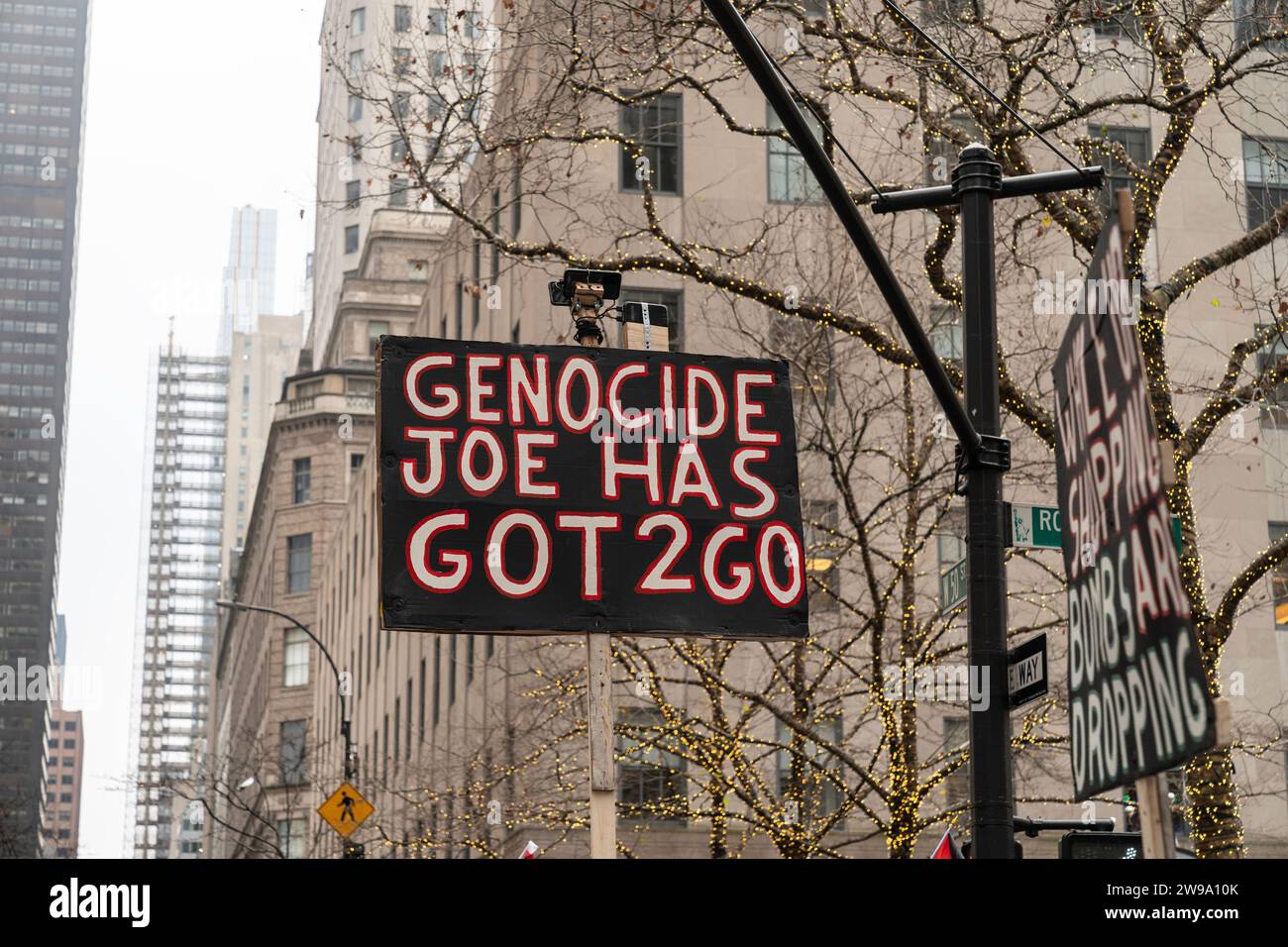 Hundreds of pro-Palestinian protesters rally on Rockefeller plaza and ...