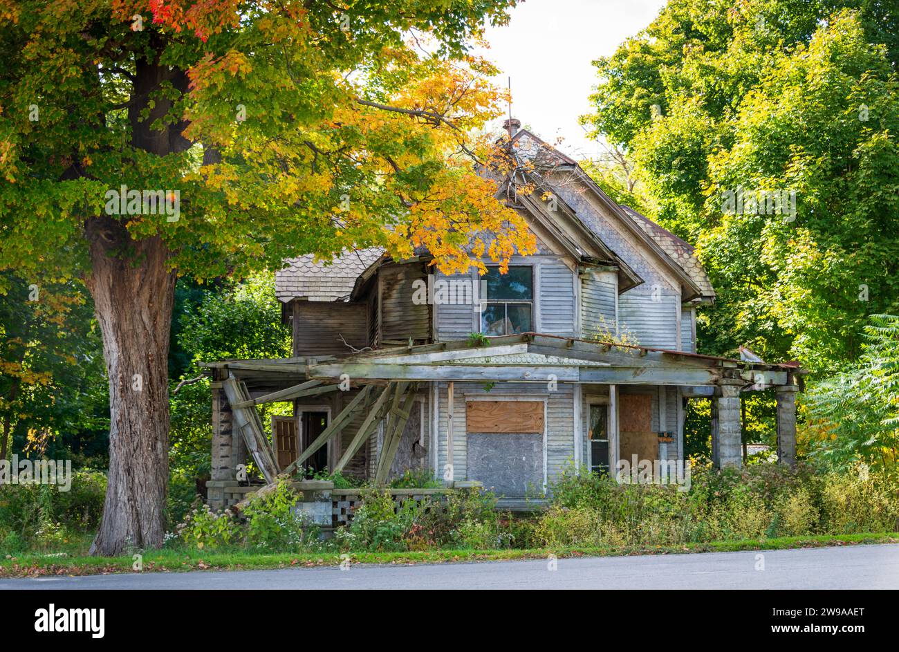 Girard decay hi-res stock photography and images - Alamy