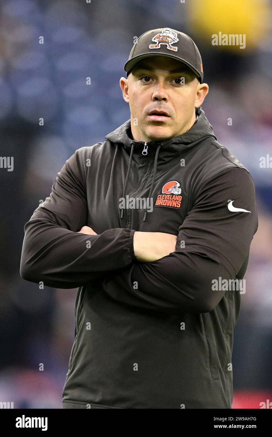 Cleveland Browns assistant head coach / special teams coordinator Bubba ...