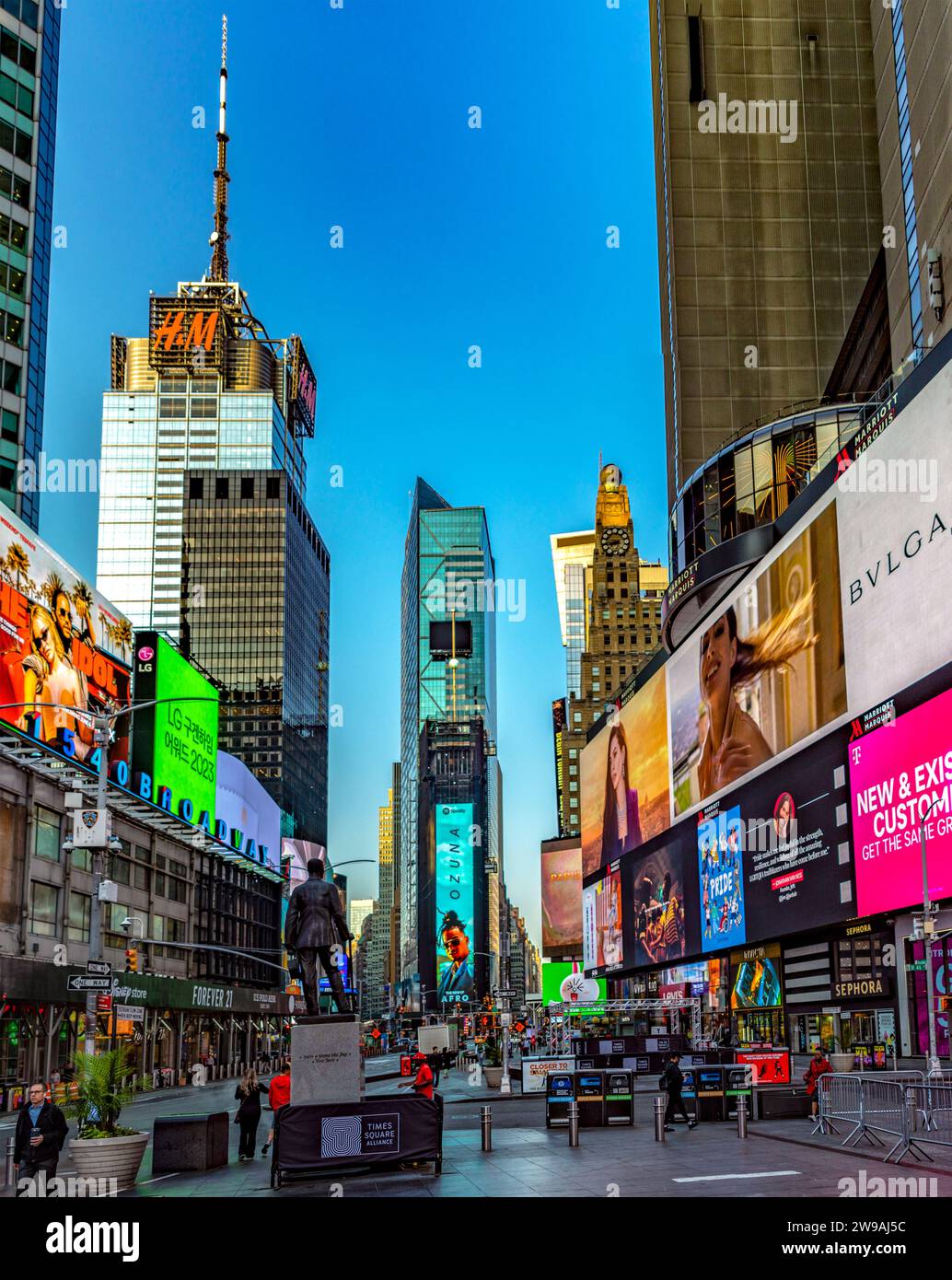 Times square red stair hi-res stock photography and images - Alamy