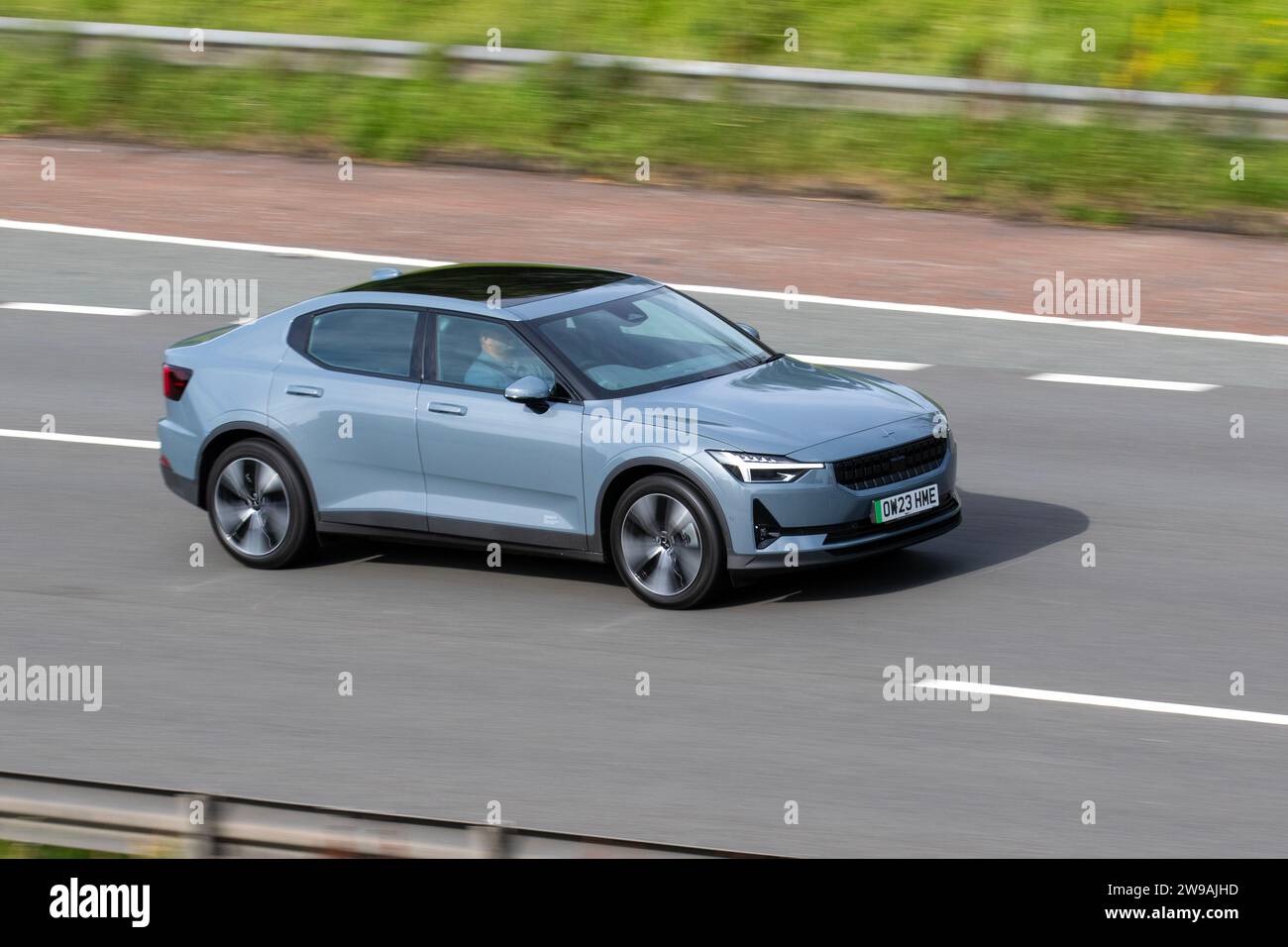 Battery electric 5 door liftback hi-res stock photography and images ...