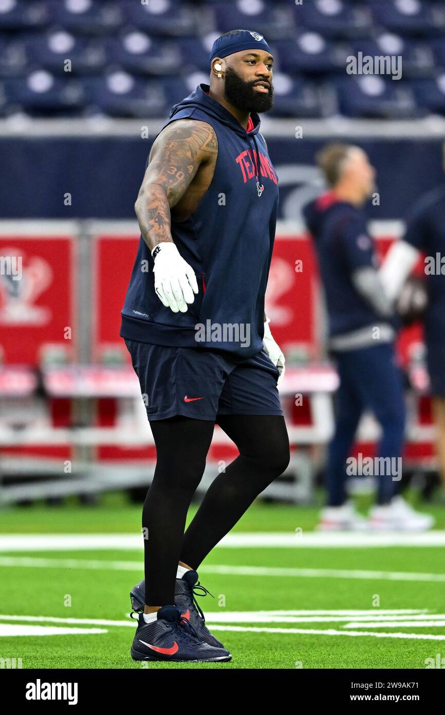 Houston Texans defensive tackle Maliek Collins walks on the field prior ...