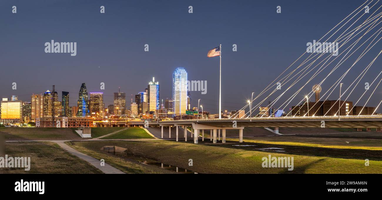 scenic skyline by night in Dallas, Texas, USA Stock Photo - Alamy