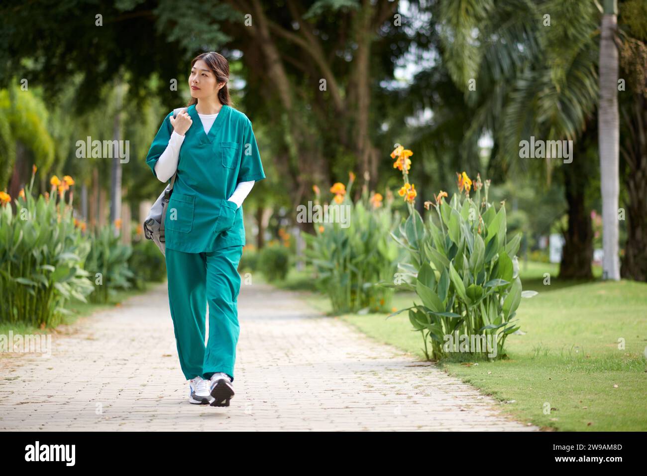 Daily routine campus hi-res stock photography and images - Alamy