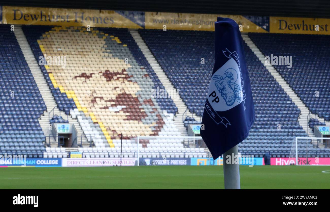 Leeds fc flag hi-res stock photography and images - Alamy