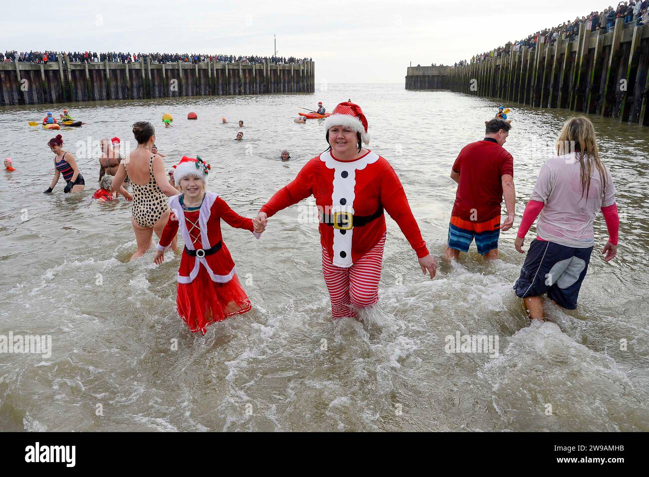 West Bay, Dorset, UK. 26th December 2023. UK Weather: Over one hundred ...