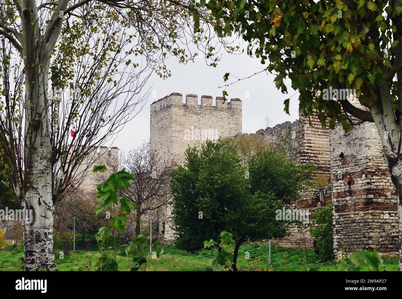 Walls of constantinople ruins hi-res stock photography and images - Alamy
