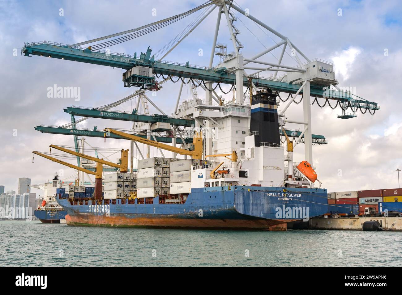 Miami, Florida, USA - 1 December 2023: Dockside crane unloading the ...