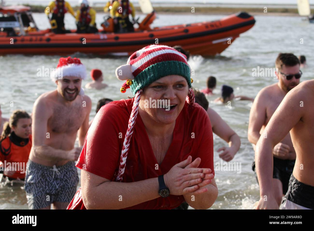 West Mersea, UK. 26th Dec, 2023. The 17th Boxing Day Dip at West Mersea ...