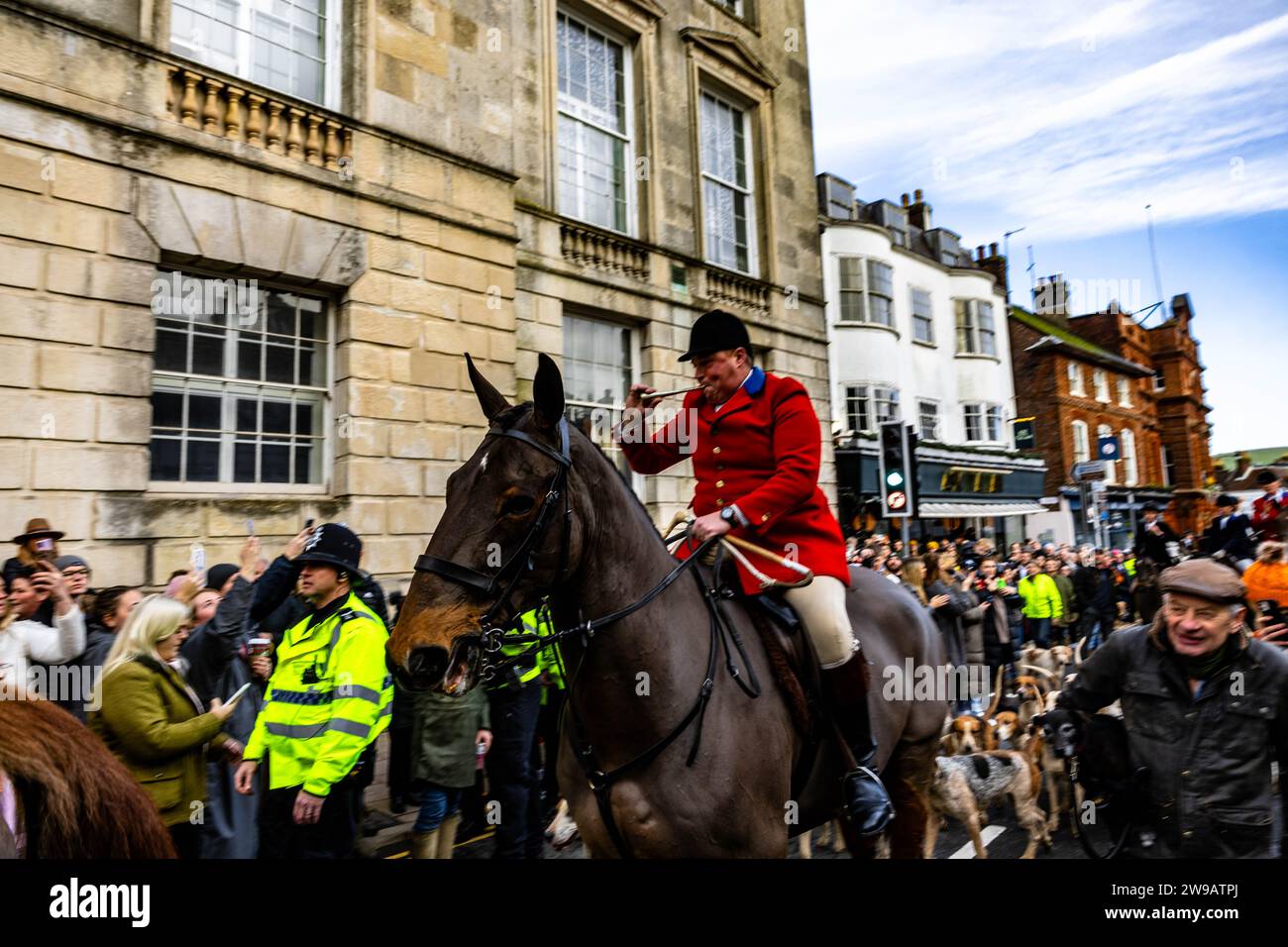 26/12/23. The annual Boxing Day hunt in Lewes became a center of ...
