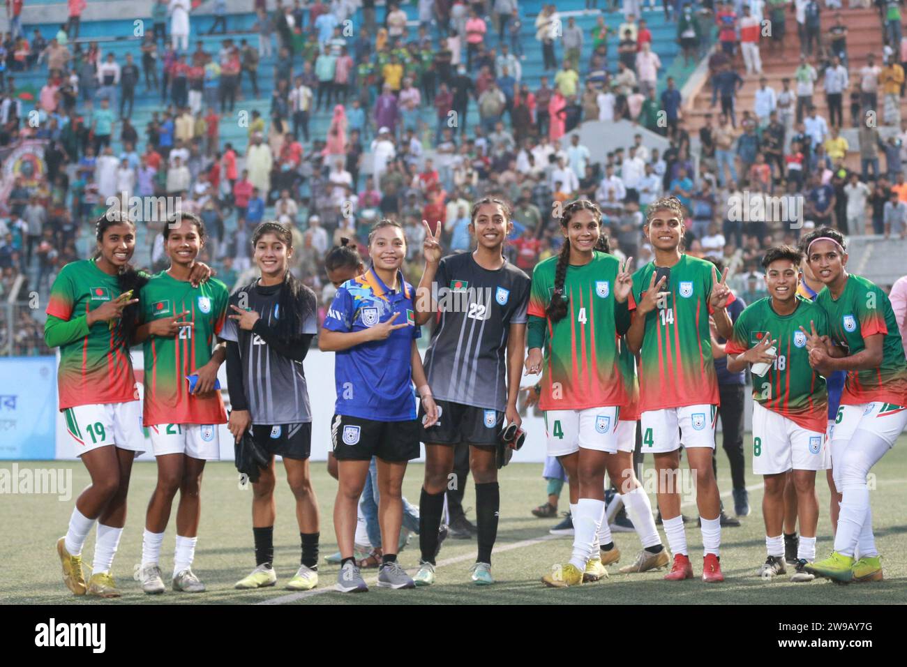 Bangladeshi footballers celebrate after win against Singapore in their ...