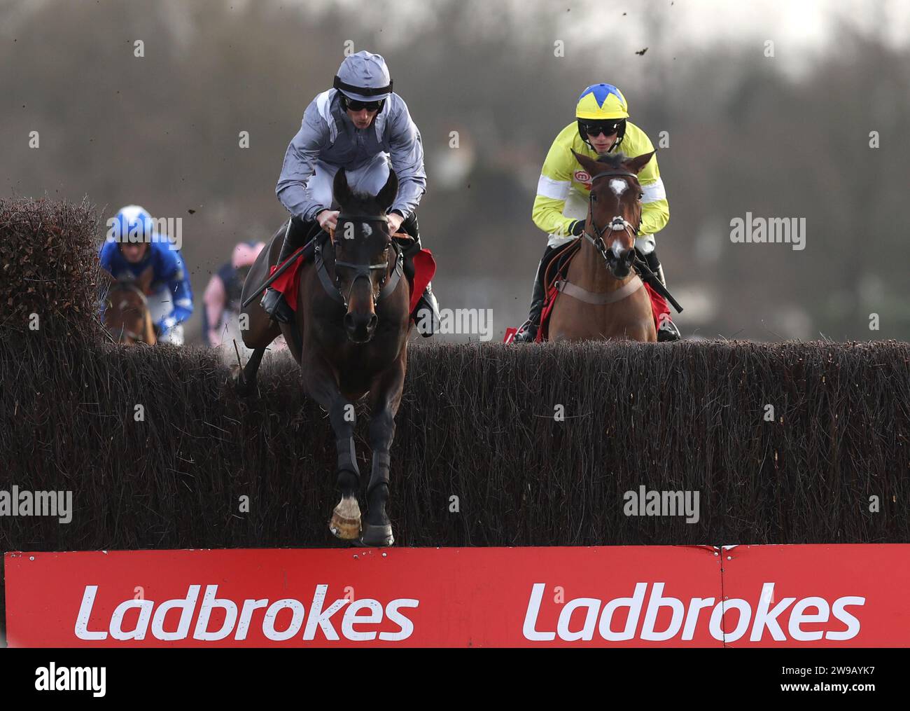 Il Est Francais ridden by James Reveley (left) wins The Ladbrokes Kauto ...