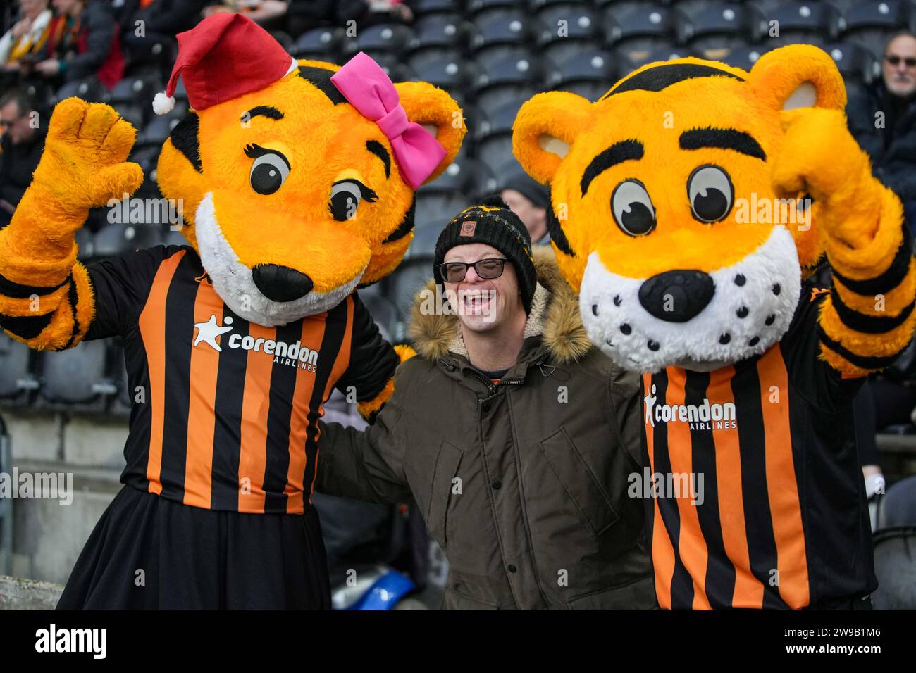 HULL, UK. 26th December 2023. EFL Championship Football League: Hull ...