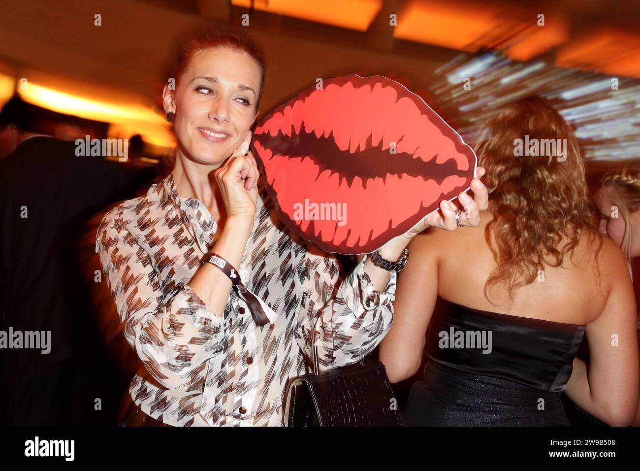 Kristin Meyer bei der Lindt HELLO VIP NITE im Goya Berlin ...