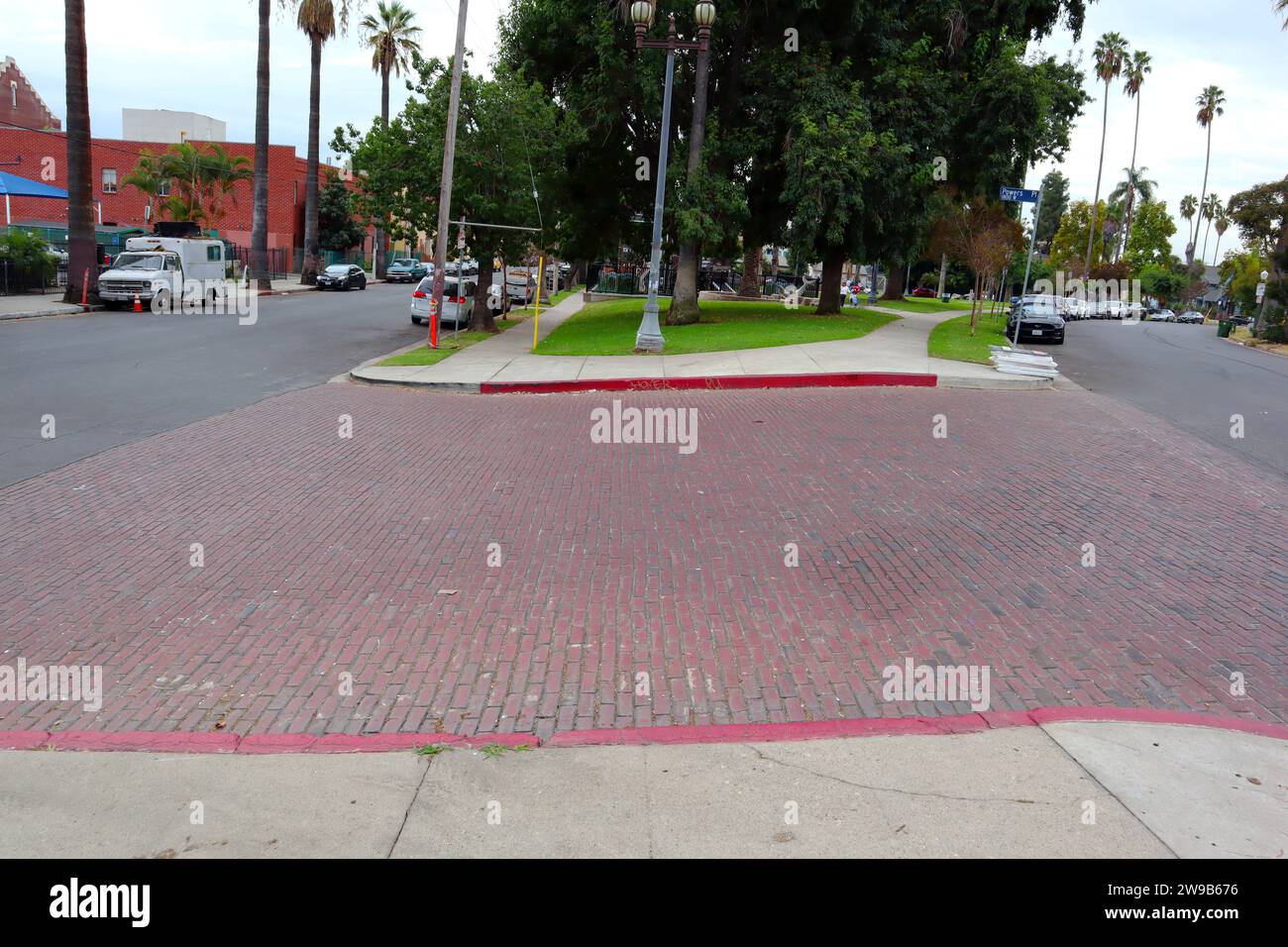 Los Angeles, California: Powers Place, the shortest street in Los ...