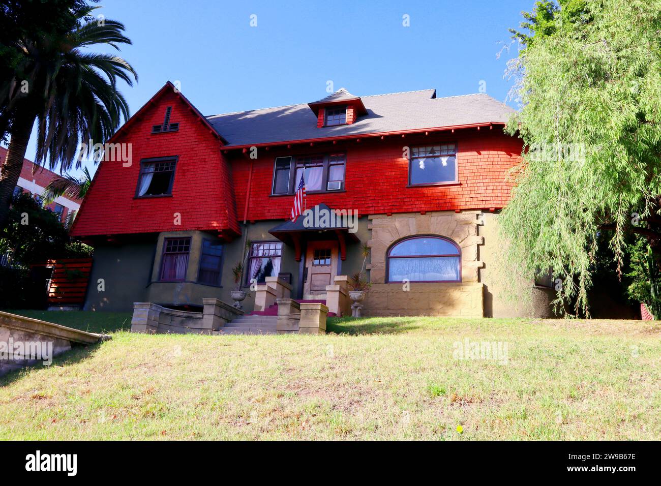 Los Angeles, California: Kinney-Everhardy House at 1401 Alvarado ...