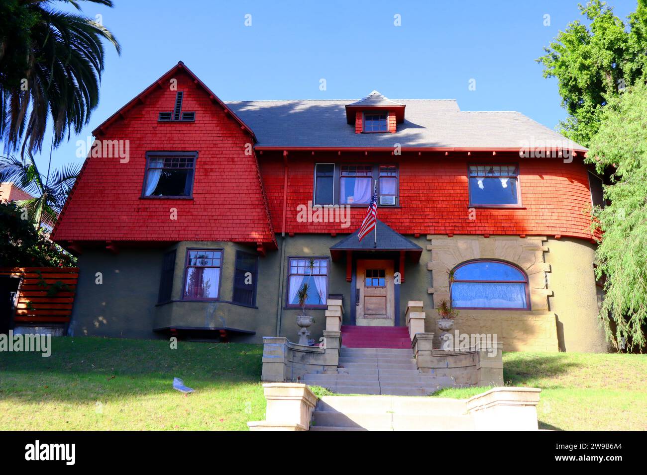 Los Angeles, California: Kinney-Everhardy House at 1401 Alvarado ...