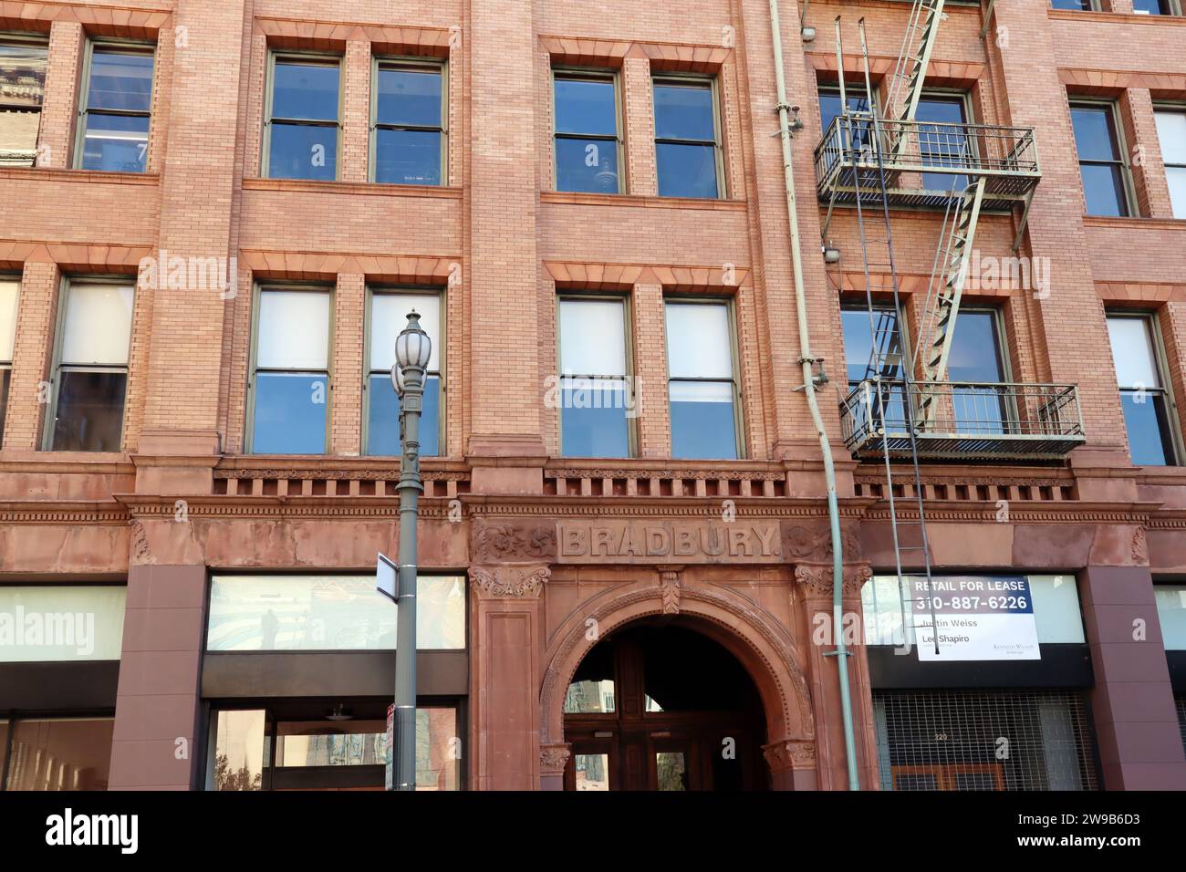 Los Angeles, California: The Bradbury Building, historic art deco ...