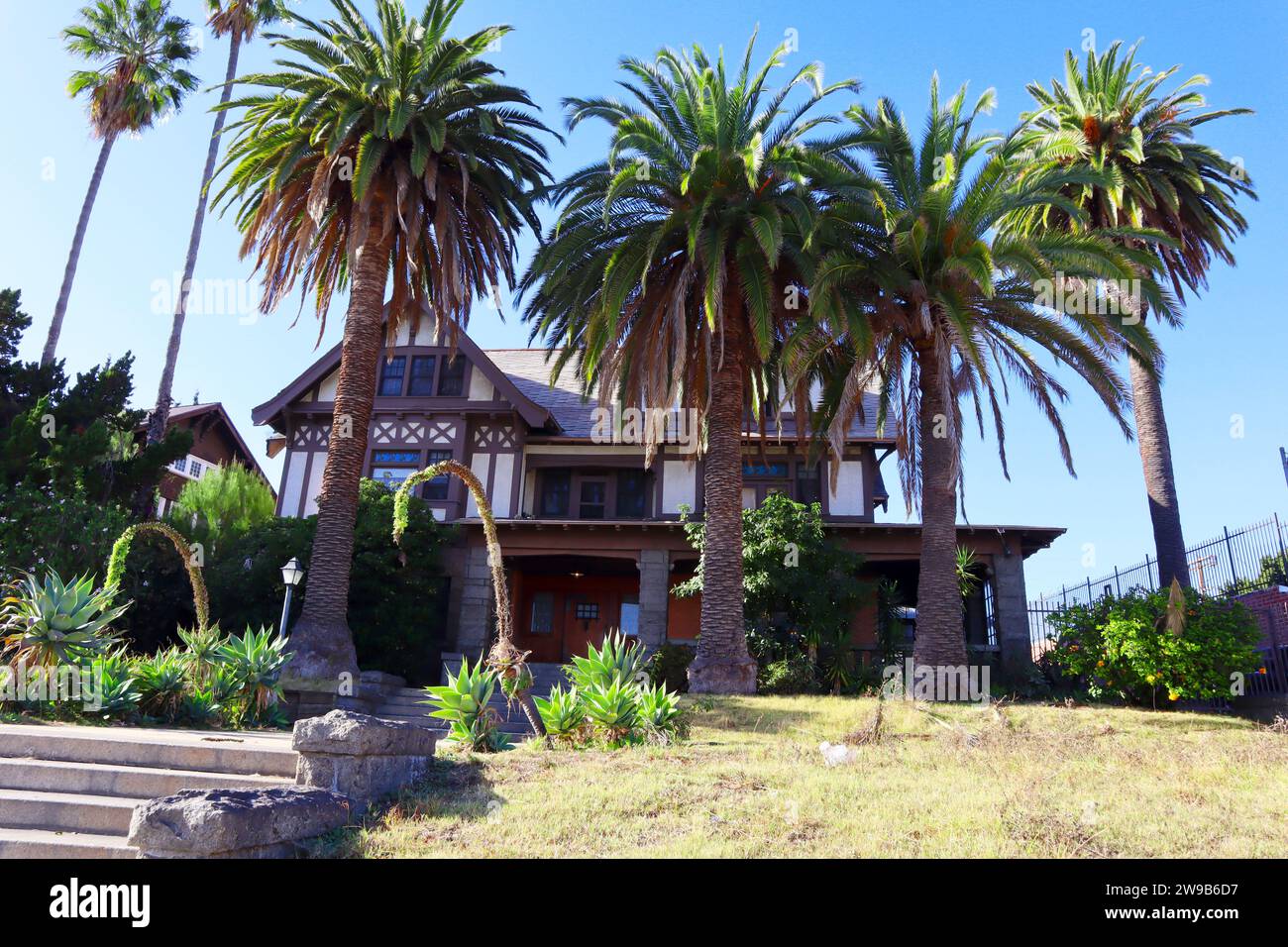 Los Angeles, California: Boyle-Barmore House at 1317 Alvarado Terrace ...